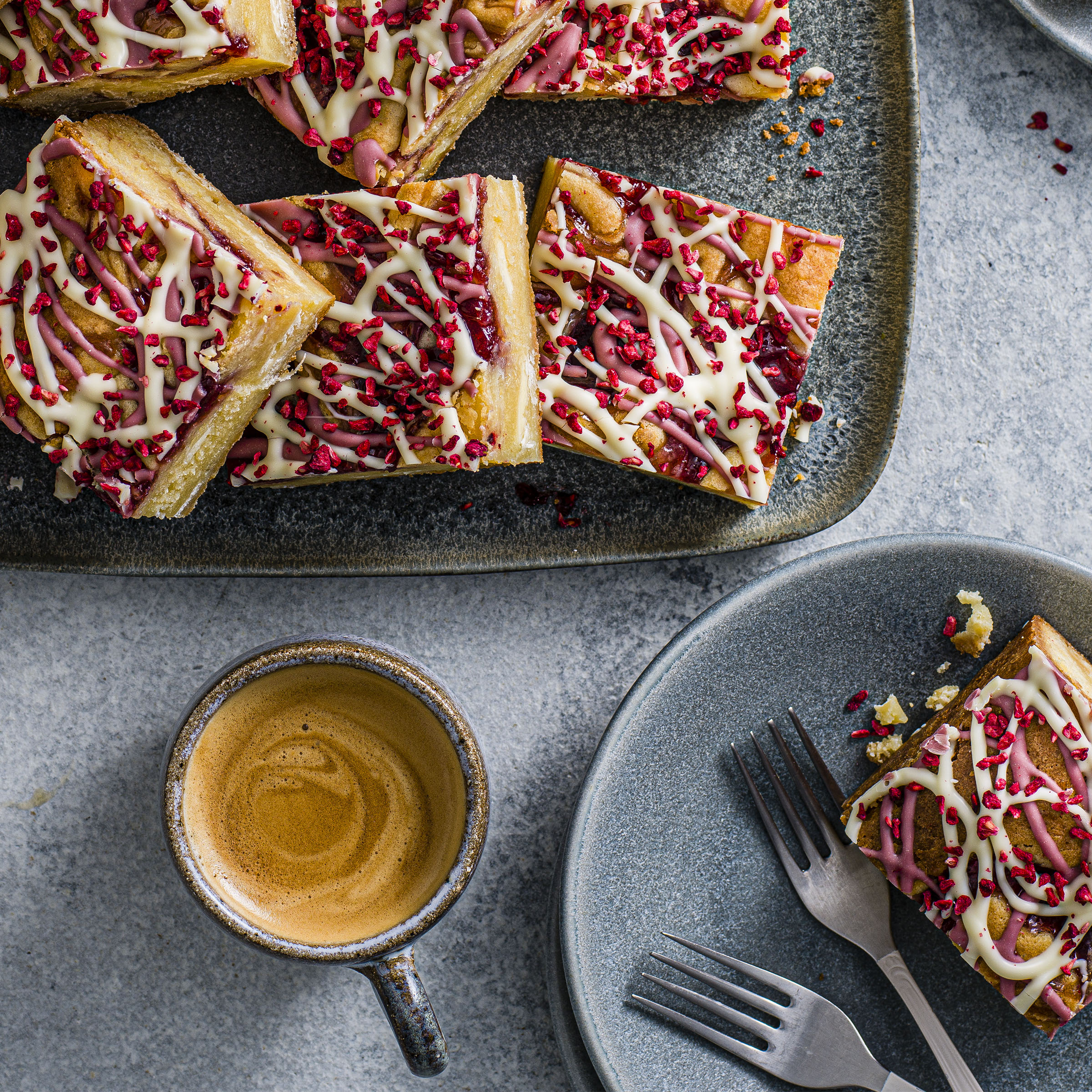 Raspberry and Almond Cake, Wholesale | Cakehead